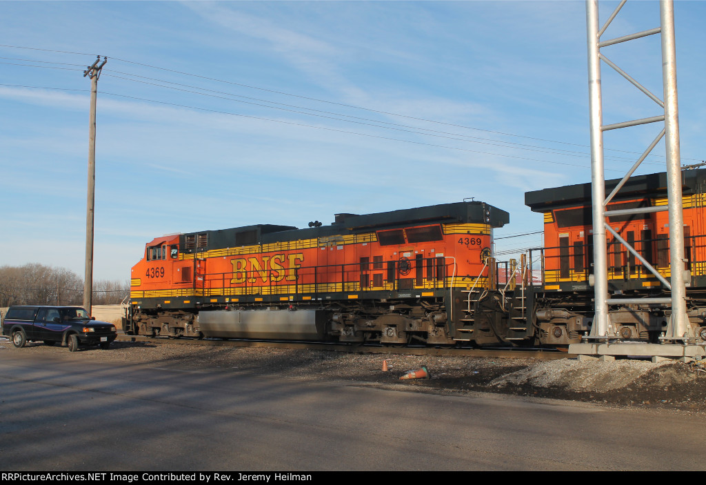 BNSF 4369 (2)